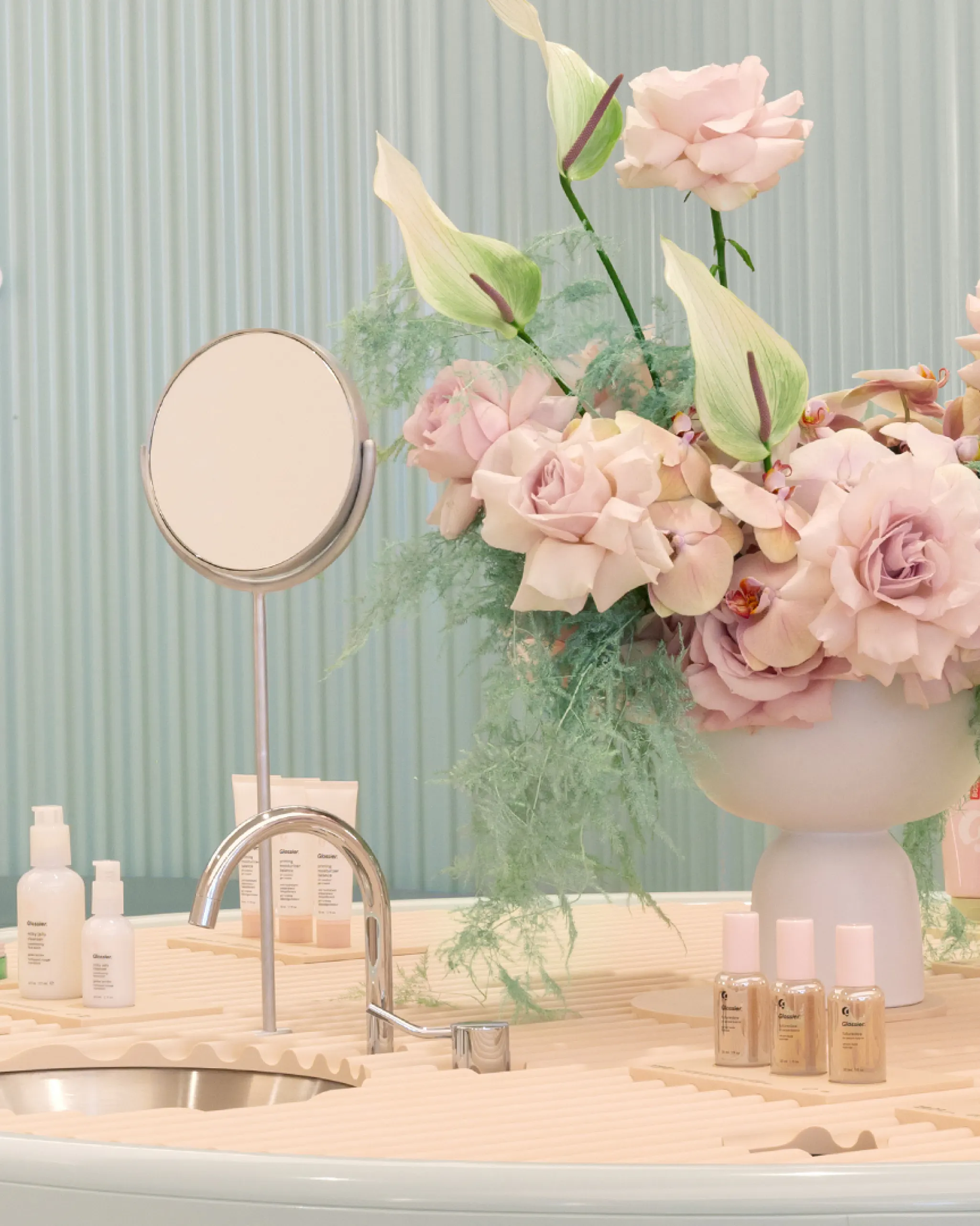 Locations – Glossier