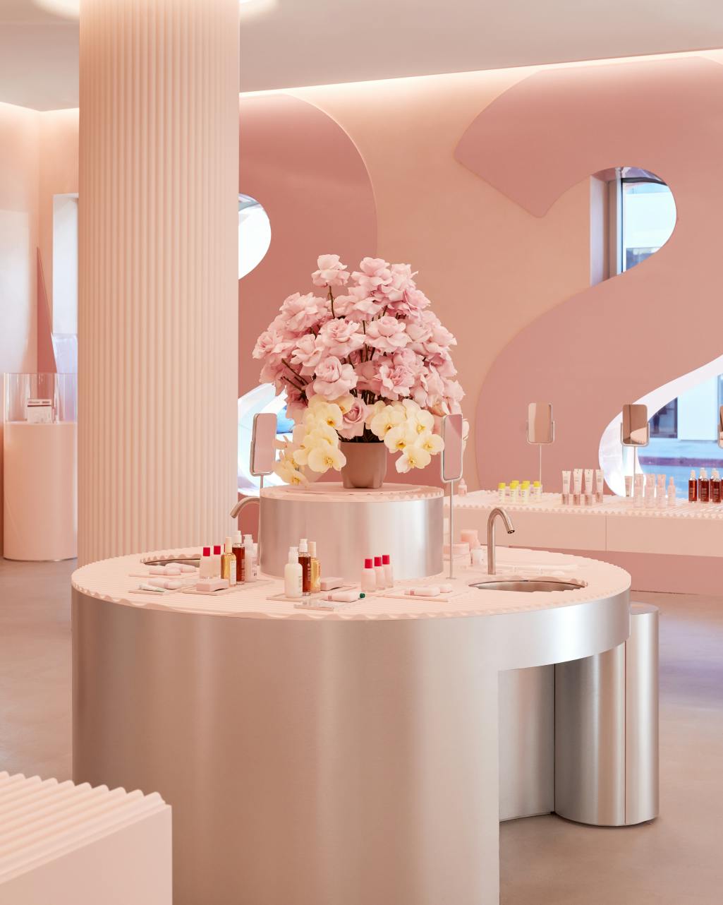 Locations – Glossier