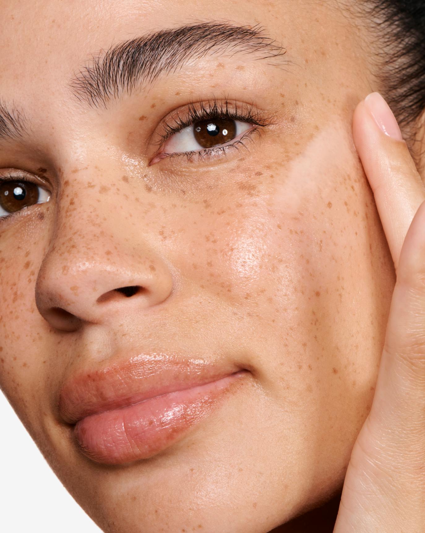 The Dewy Look – Glossier
