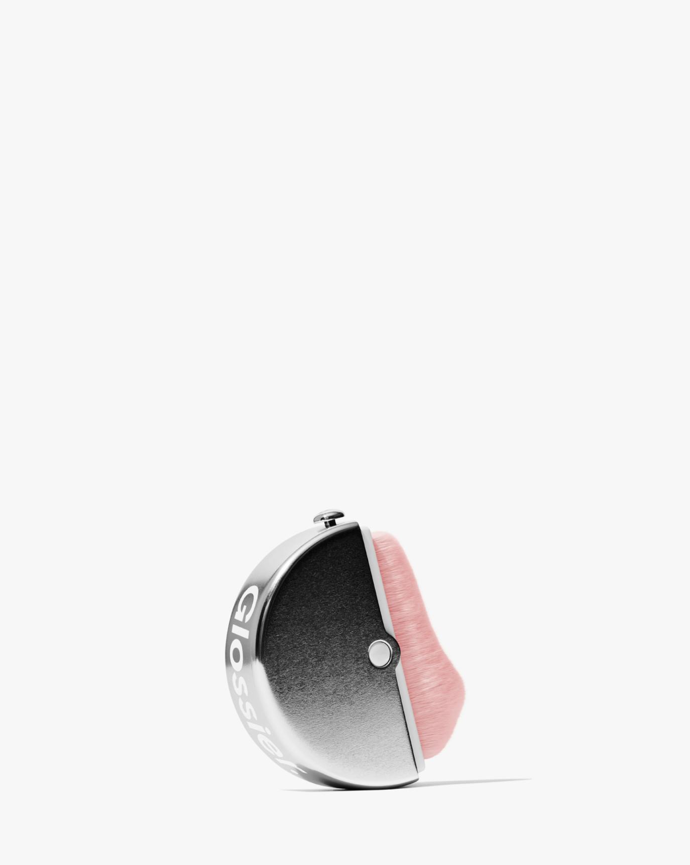 Stretch Face Brush – Glossier